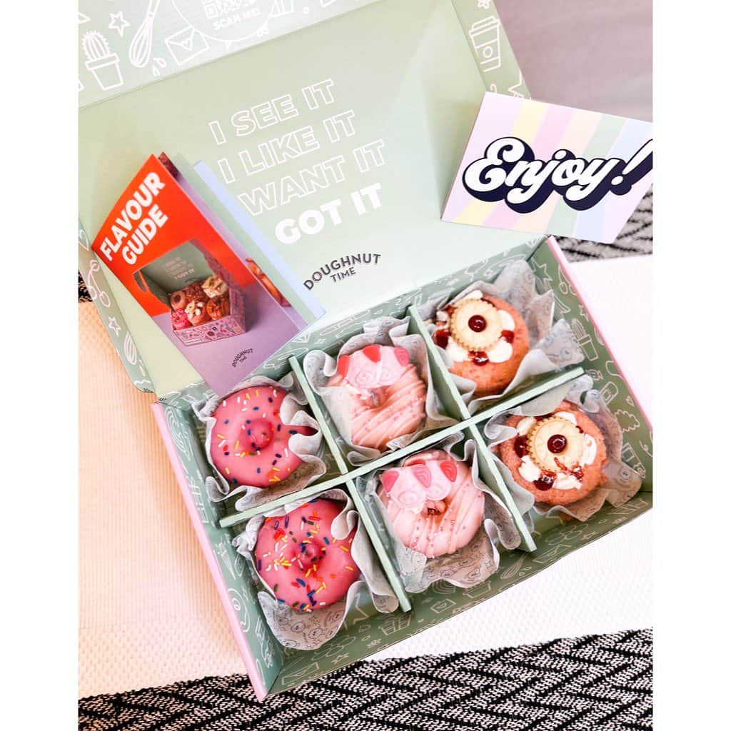 トレーシー・キスさんのインスタグラム写真 - (トレーシー・キスInstagram)「Which picture is your ...