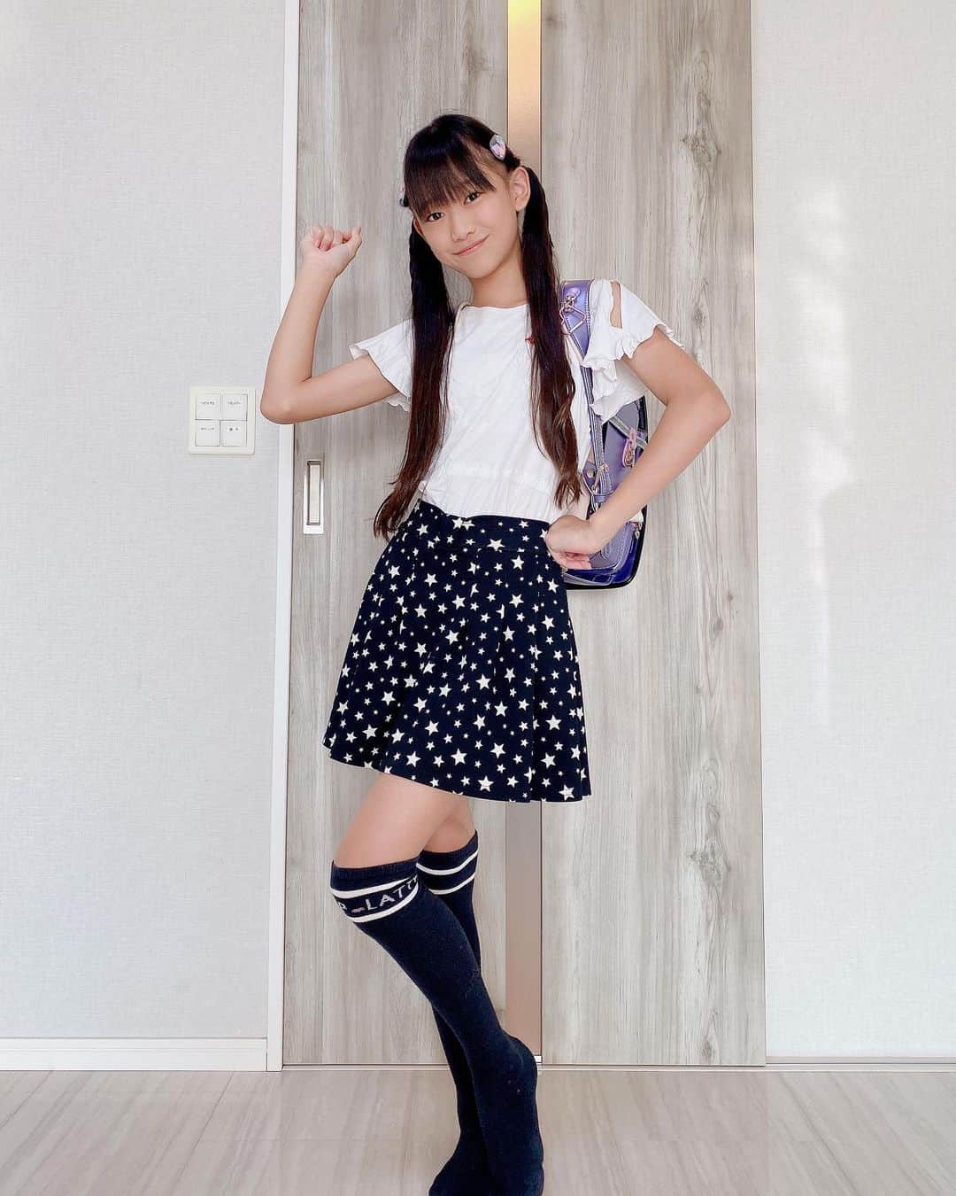 藤林夢さんのインスタグラム写真 - (藤林夢Instagram)「💗藤林夢(Yume)💗 @yumemama.mini 【🏫学校出発ポーズでし ...