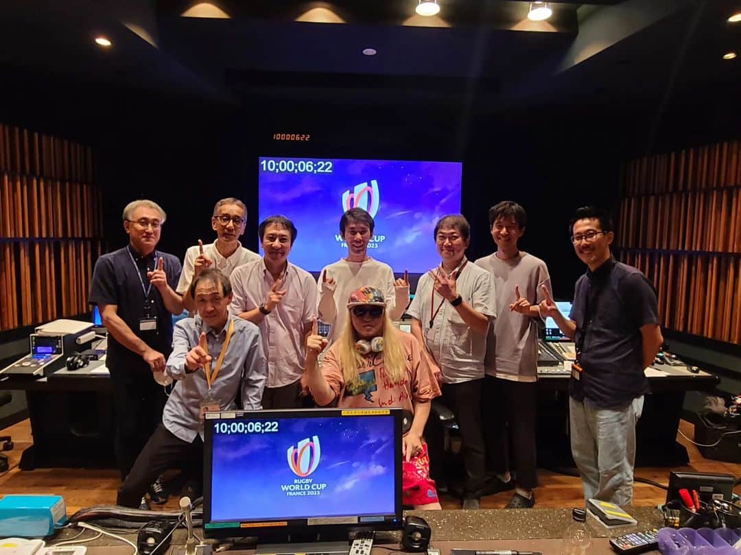 DJ KOOさんのインスタグラム写真 - (DJ KOOInstagram)「本日も ONE TEAM #情熱ラグビー チーム！！ NHK 11:45からDJ KOOがナビゲート「世界の ...