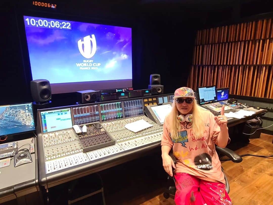 DJ KOOさんのインスタグラム写真 - (DJ KOOInstagram)「本日も ONE TEAM #情熱ラグビー チーム！！ NHK 11:45からDJ KOOがナビゲート「世界の ...