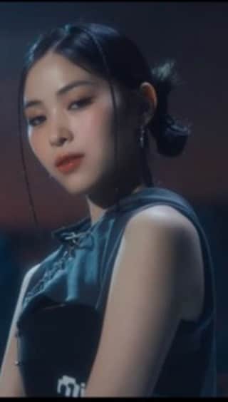 ITZYさんのインスタグラム動画 - (ITZYInstagram)「ITZY JAPAN 1st Album『RINGO』 2023.10. ...