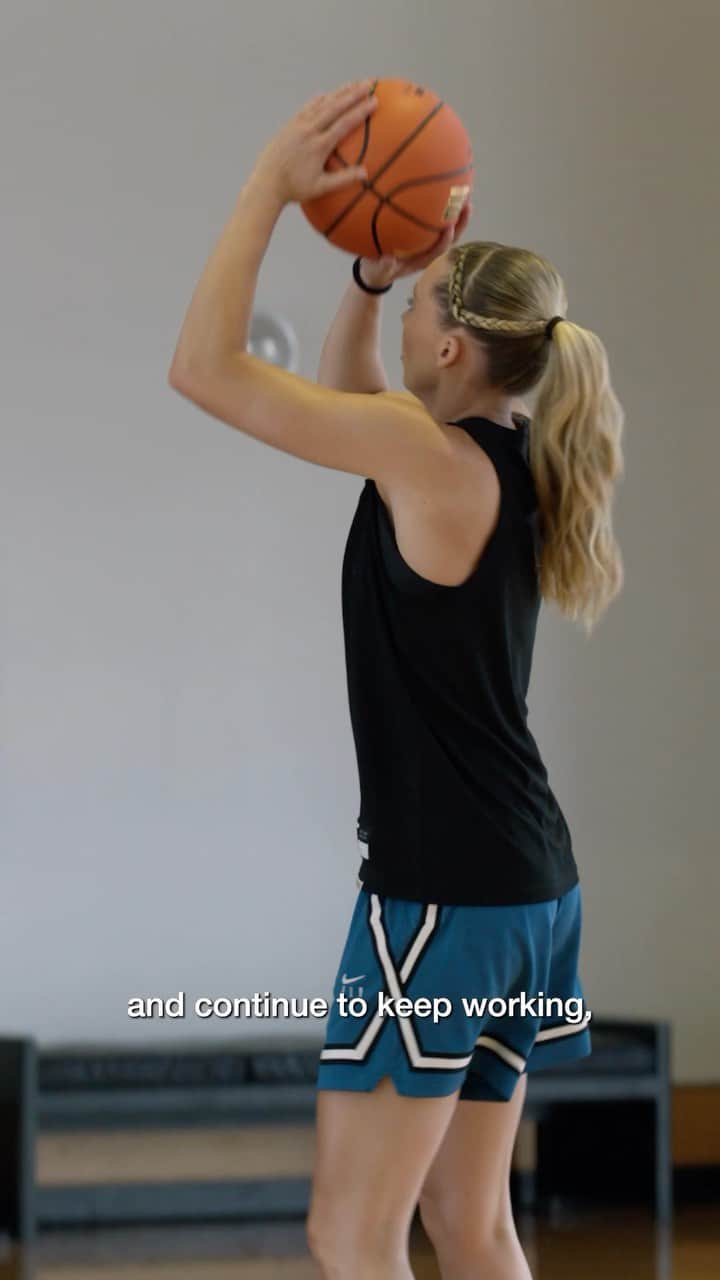 Nike Basketballさんのインスタグラム動画 - (Nike BasketballInstagram)「Paige Bueckers ...