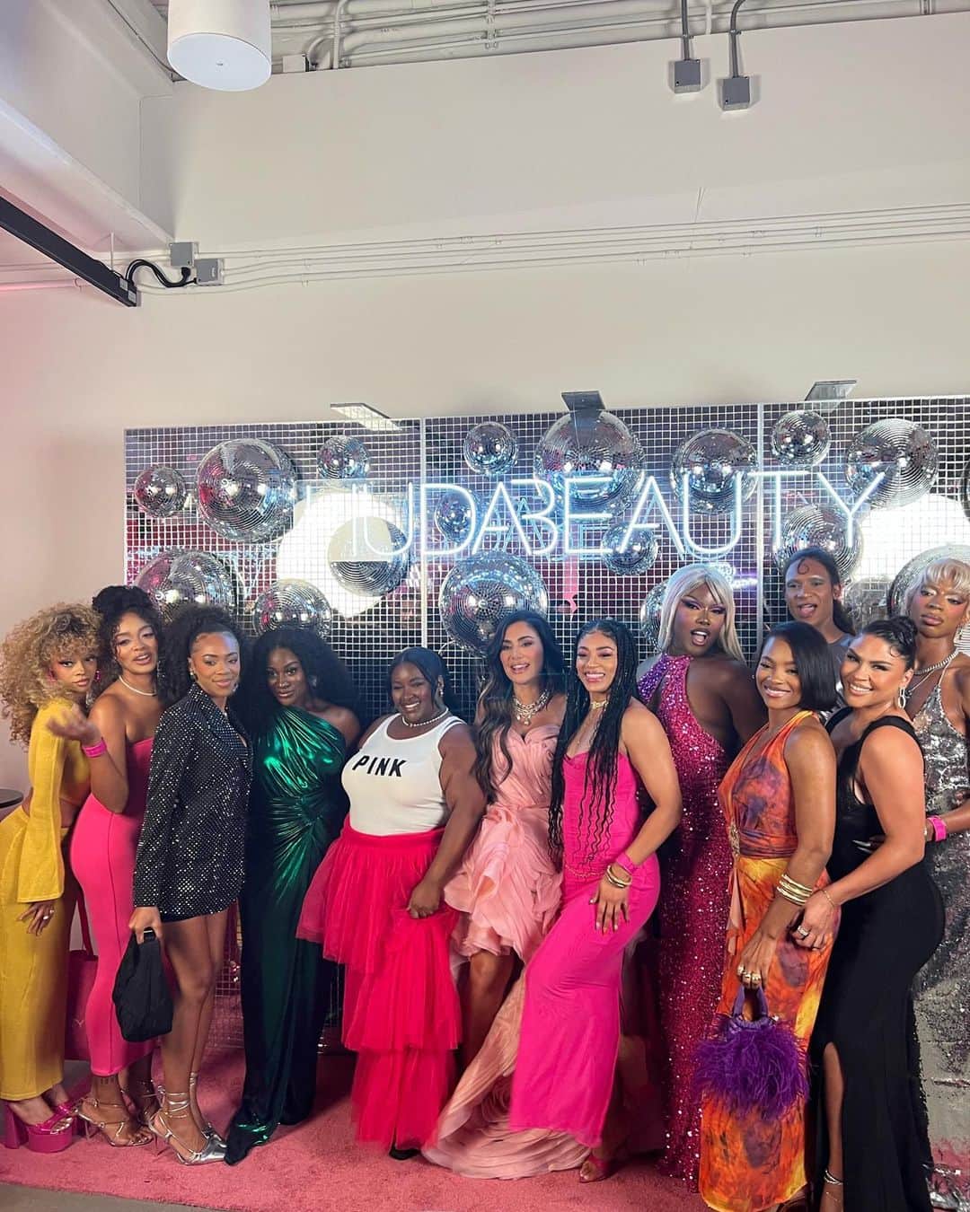 Huda Kattanさんのインスタグラム写真 - (Huda KattanInstagram)「Prom Part 2 🎉 # ...