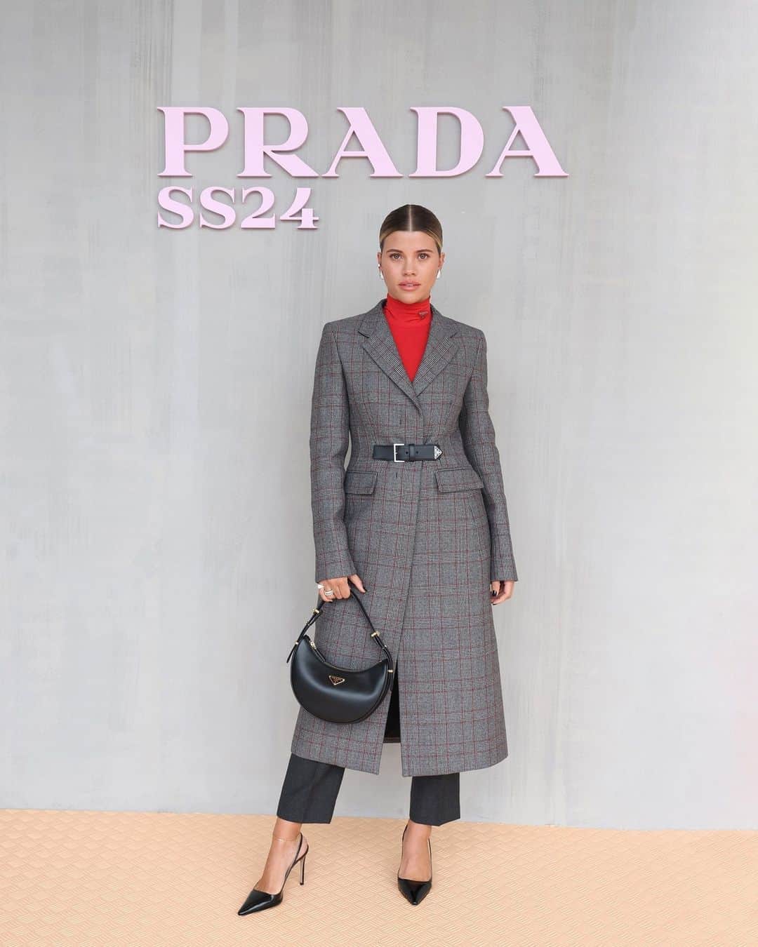 プラダさんのインスタグラム写真 - (プラダInstagram)「Prada Ambassador Hunter Schafer, Prada Ambassador Sana and ...