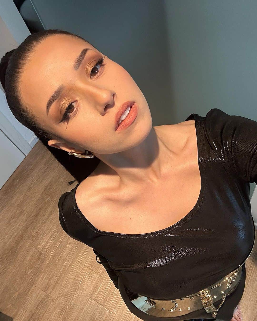 Pokimaneさんのインスタグラム写真 - (PokimaneInstagram)「shiny pokimane 🤭 ...