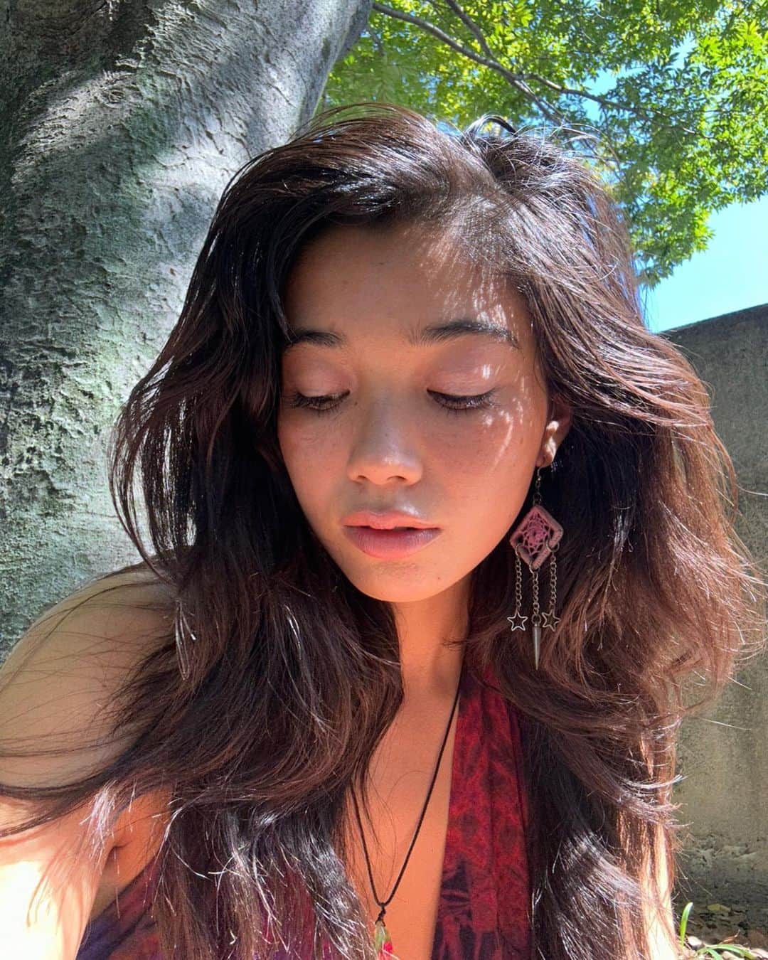 Mayuriさんのインスタグラム写真 - (MayuriInstagram)「セクシーな秋 (ママの毎日メイク×ママのピアス×ママのお洋服 ...