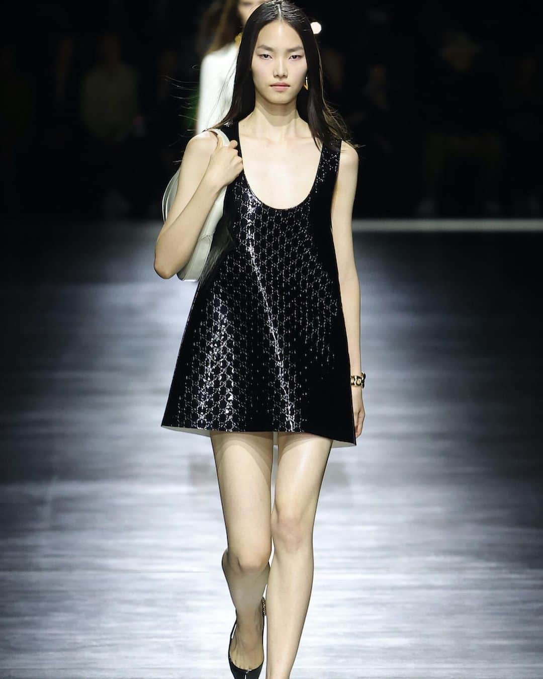 WWDジャパンさんのインスタグラム写真 - (WWDジャパンInstagram)「コレクション・リポート：サバト・デ・サルノの「グッチ」は ...