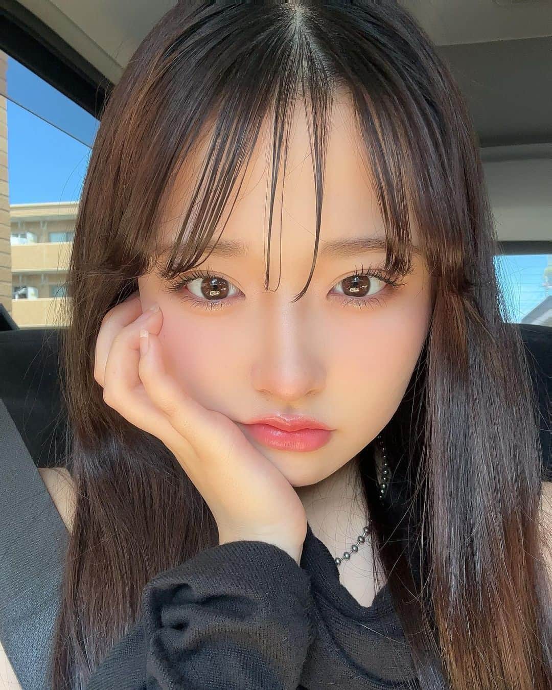 りりさんのインスタグラム写真 - (りりInstagram)「前髪どうしよー😆 切りたいけど切りたくない #jmix #ジェイミックス #model #モデル #jk2 #sjk #大分 ...