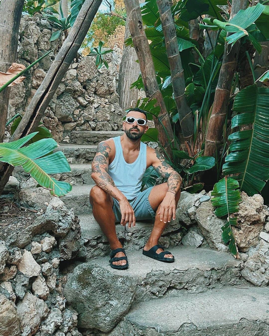 Giuseppe Pepeさんのインスタグラム写真 - (Giuseppe PepeInstagram)「→ SCLY 13/160923: no place like home. 👰🏻🤵🏻🌋 ...