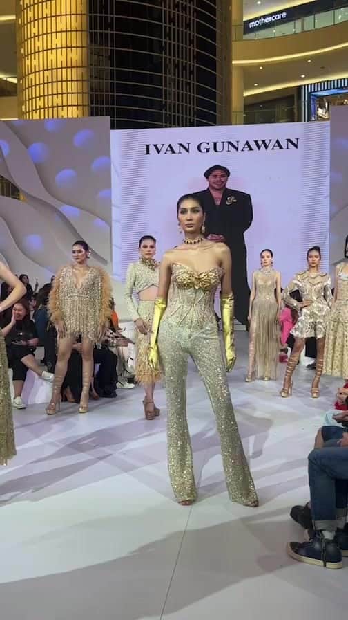 Ivan Gunawanさんのインスタグラム動画 - (Ivan GunawanInstagram)「@senayancity fashion ...