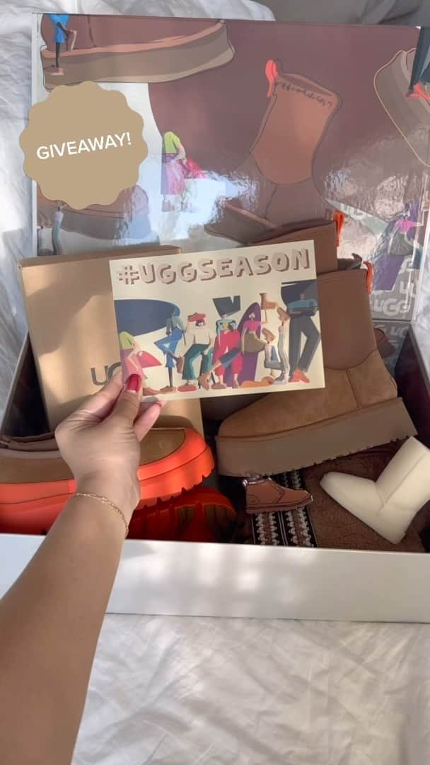アグさんのインスタグラム動画 - (アグInstagram)「Did somebody say UGG Season PR Box ...