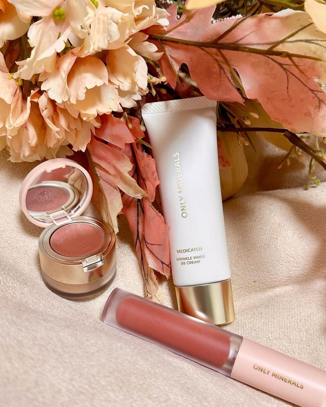 まあみさんのインスタグラム写真 - (まあみInstagram)「. . オンリーミネラルから新製品が発売🩵 (@onlyminerals ) 💎ミネラルカラーズ アイシャドウ デュオ ・保湿 ...