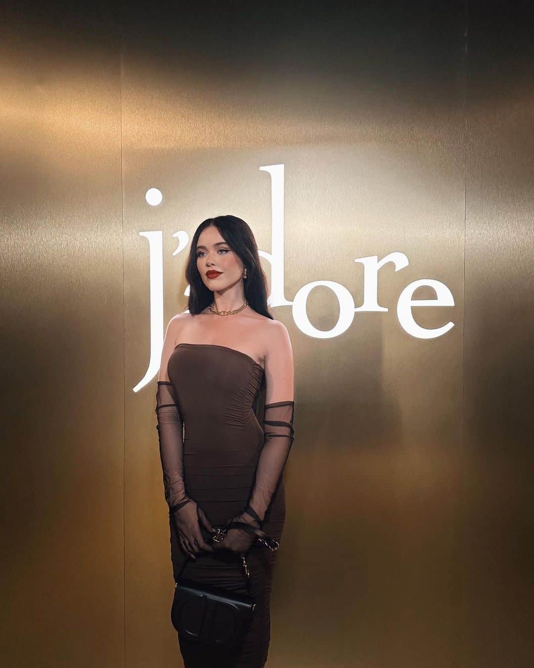 クリスティナ・バザンさんのインスタグラム写真 - (クリスティナ・バザンInstagram)「Kicking off Paris fashion week with @diorbeauty 🤍 ...