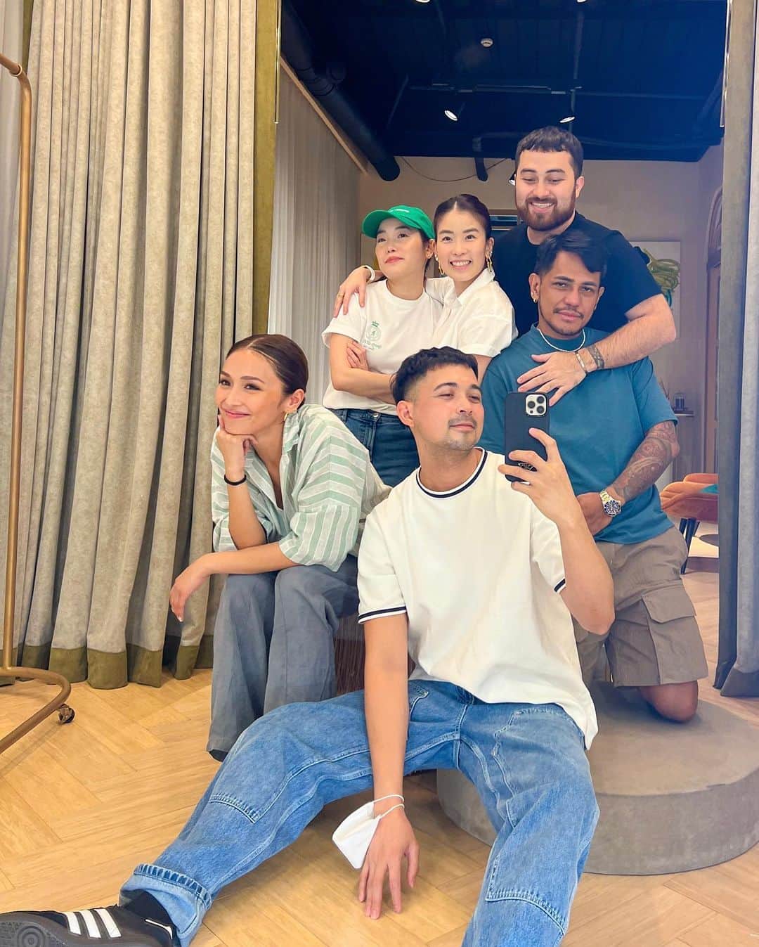 Kathryn Bernardoさんのインスタグラム写真 - (Kathryn BernardoInstagram)「All set! See ...