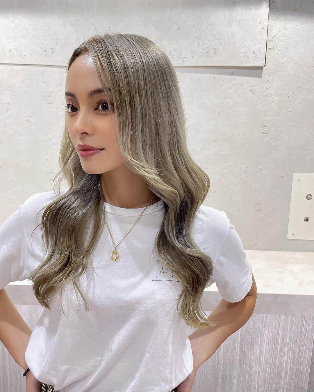 Sho Noさんのインスタグラム写真 Sho Noinstagram 「髪色抜けてきたところにカラーしてもらた 🏽吉田さんありがとう