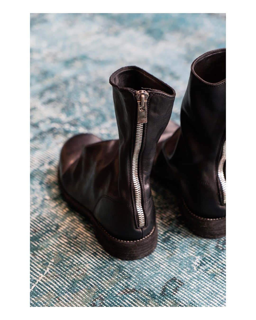 EDIFICEさんのインスタグラム写真 - (EDIFICEInstagram)「. 【GUIDI】 "GUIDI PL1 FRONT ZIP ...