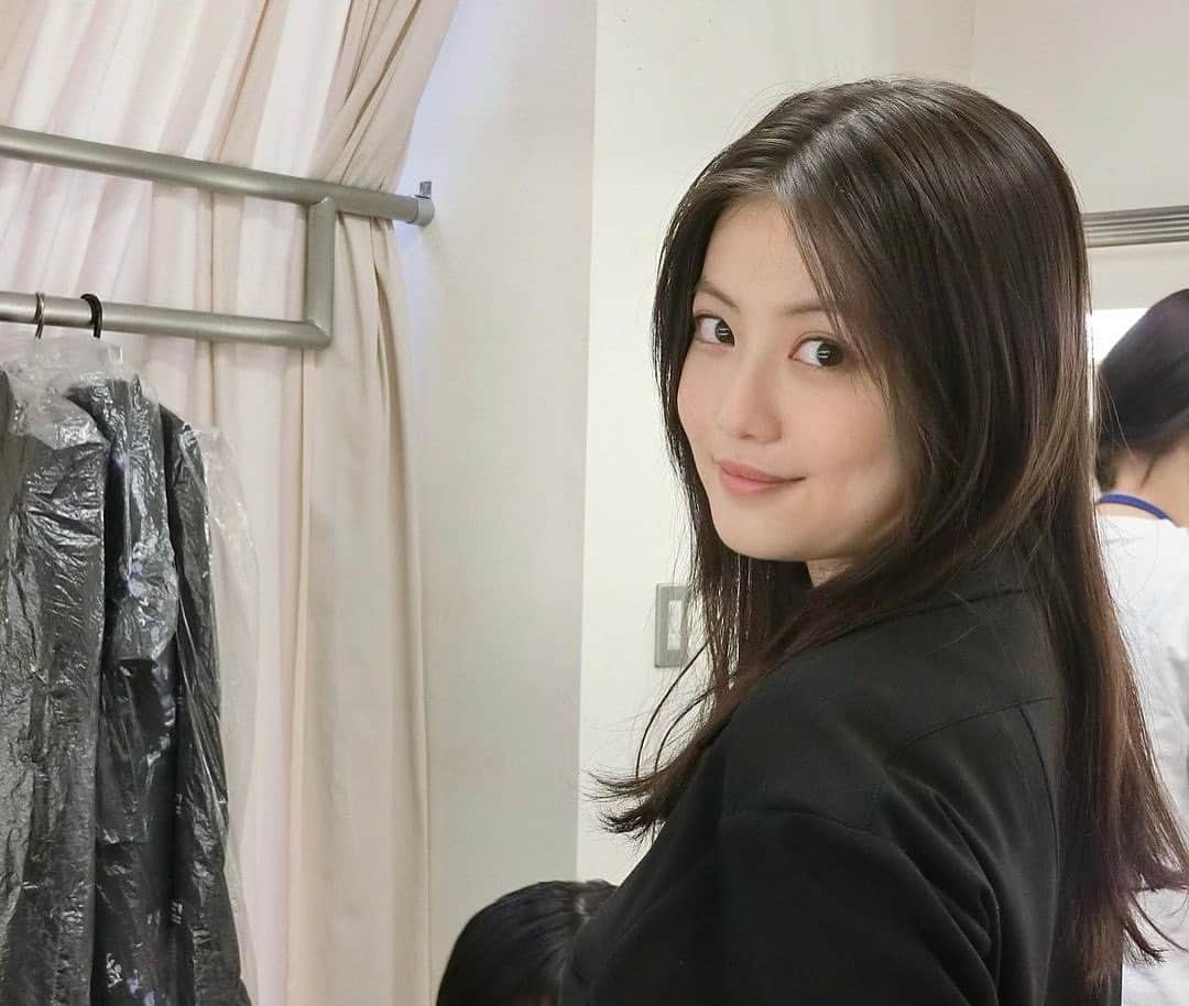 今田美桜さんのインスタグラム写真 今田美桜instagram 「 振り向き美人 ︎ 今田美桜」9月30日 17時12分