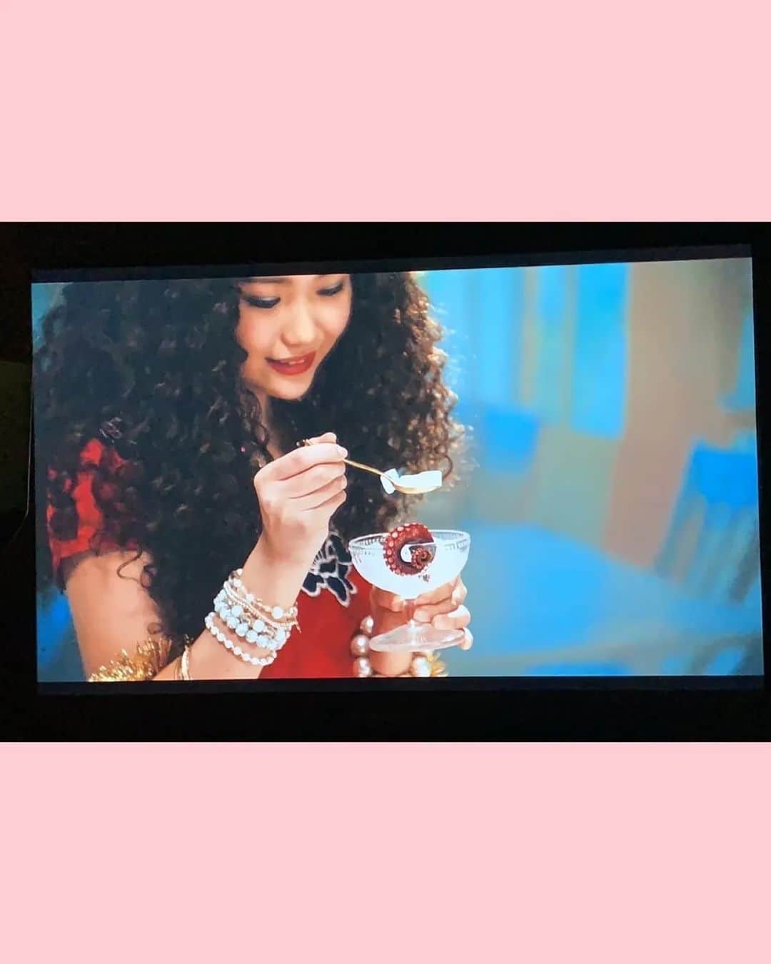 Juice Juiceさんのインスタグラム写真 Juice Juiceinstagram 「工藤由愛です🐙 懐かしの衣装🐦 ゆめりあいで