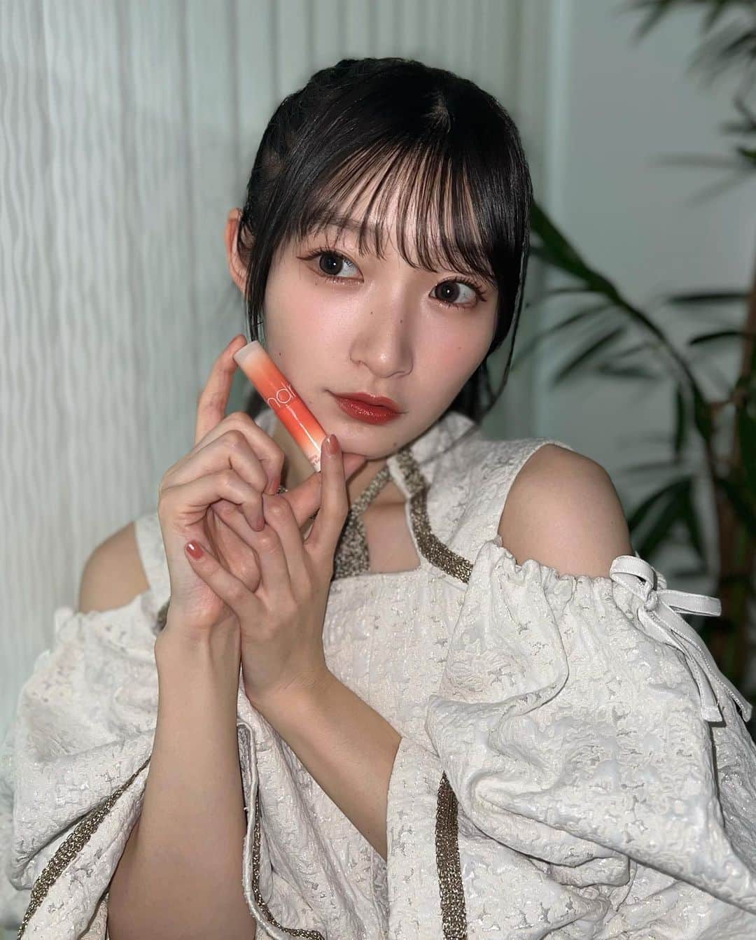 宮本佳林さんのインスタグラム写真 - (宮本佳林Instagram)「♡ ロムアンドさんのリップ最高🥰 #ロムアンド #グラスティング ...