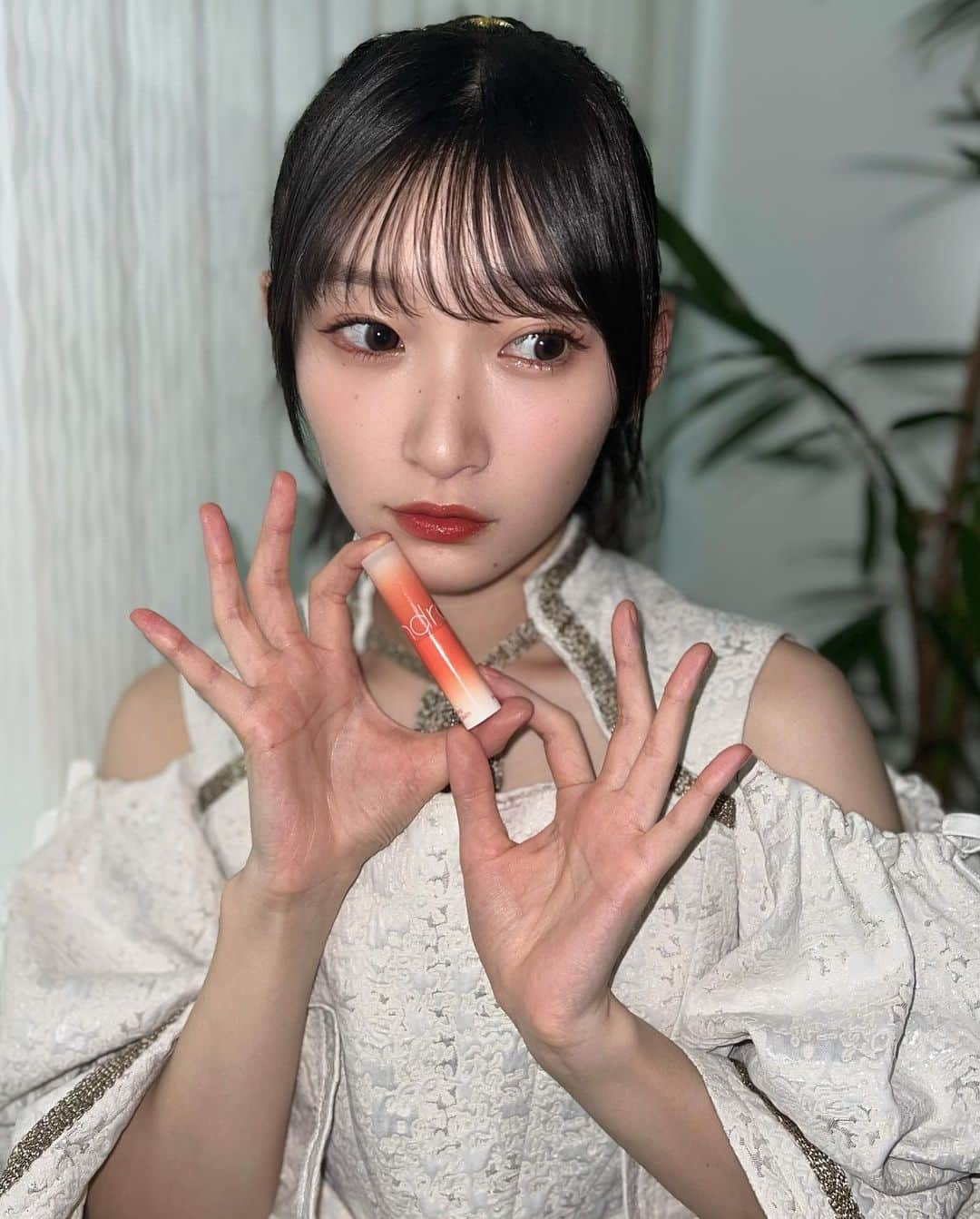 宮本佳林さんのインスタグラム写真 - (宮本佳林Instagram)「♡ ロムアンドさんのリップ最高🥰 #ロムアンド #グラスティング ...
