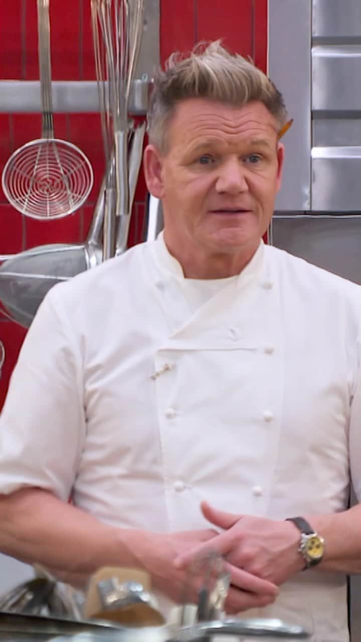 ゴードン・ラムゼイさんのインスタグラム動画 - (ゴードン・ラムゼイInstagram)「Surf & Turf looks like it ...