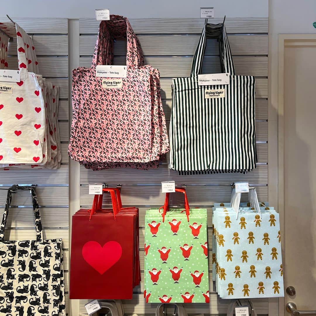 Flying Tiger Japanさんのインスタグラム写真 - (Flying Tiger JapanInstagram)「FA LA LA ...