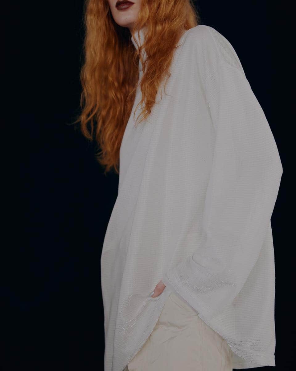 Ameri vintageさんのインスタグラム写真 - (Ameri vintageInstagram)「UND SPARKLY LAYERED TOP (col.BLK / WHT ...