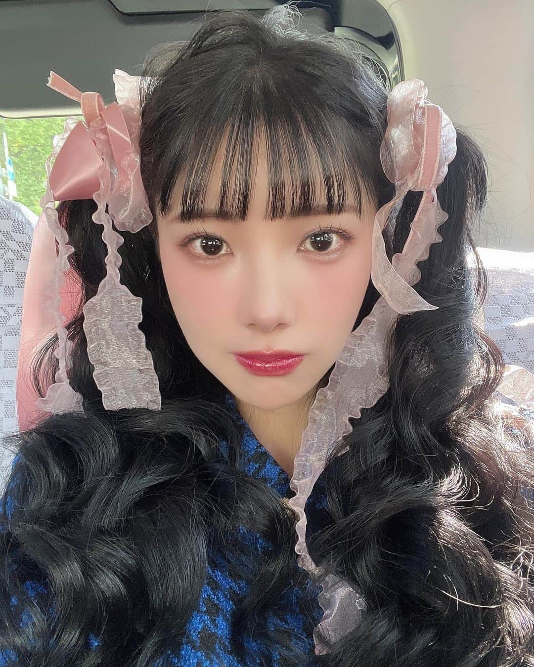 えみ姉さんのインスタグラム写真 - (えみ姉Instagram)「ㅤ ㅤ 初スタイルブック出版 お渡し会イベント無事迎えられました🥹 ︎ ㅤㅤ そして今日は私の誕生日当日で、 遠いとこからも ...