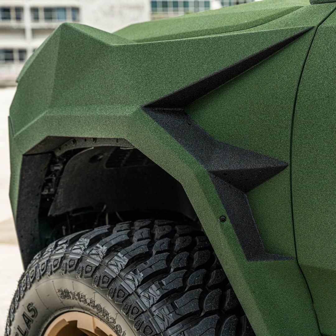 HYPEBEASTさんのインスタグラム写真 - (HYPEBEASTInstagram)「@hypedrive: Premier mod company @apocalypse6x6 has ...