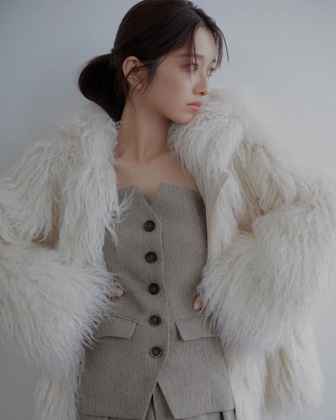 スナイデルさんのインスタグラム写真 - (スナイデルInstagram)「. SNIDEL 2023 Winter Collection "Femininity Balance" -先行予約 ...