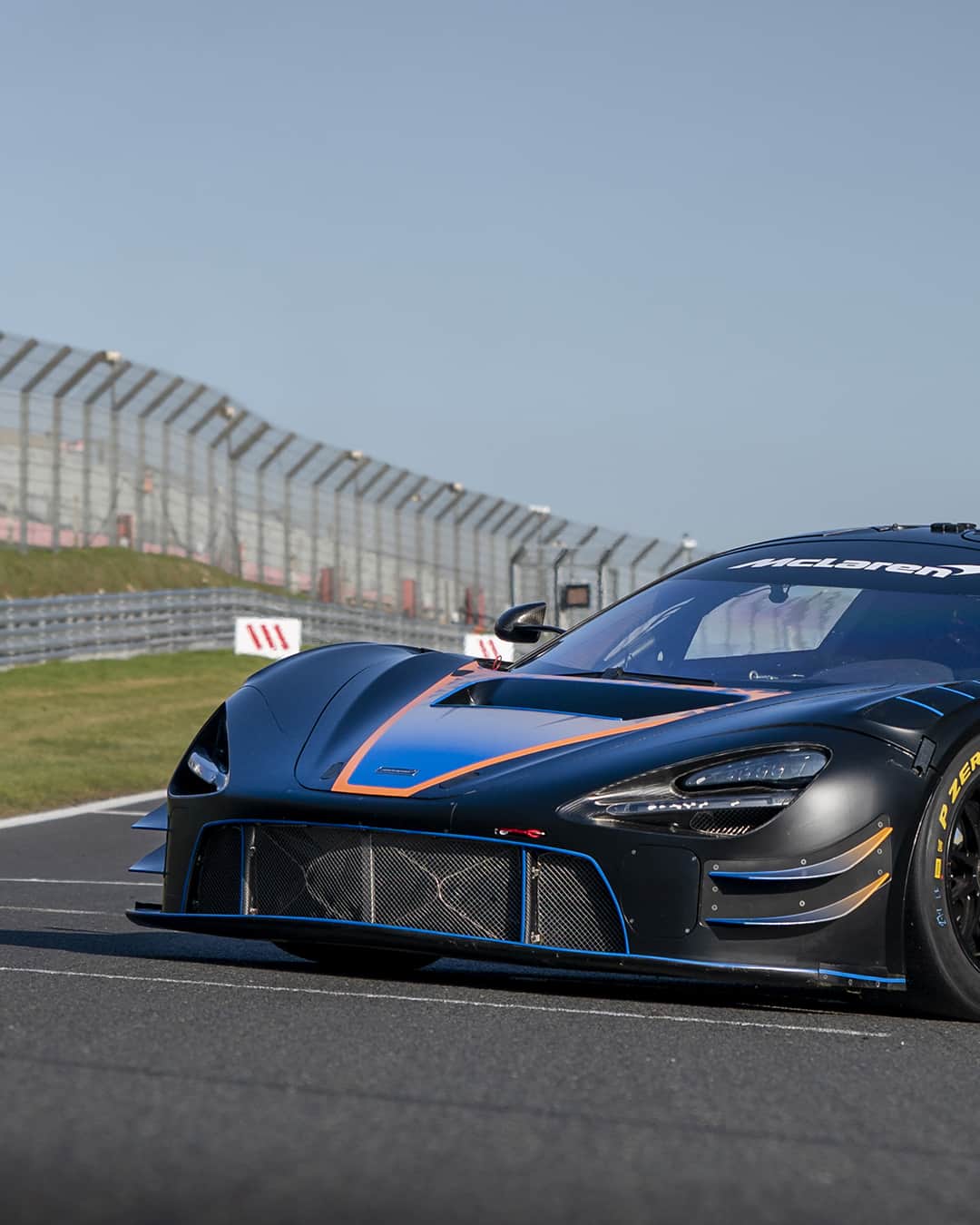 McLaren Automotiveさんのインスタグラム写真 - (McLaren AutomotiveInstagram)「29 years on from our iconic debut ...