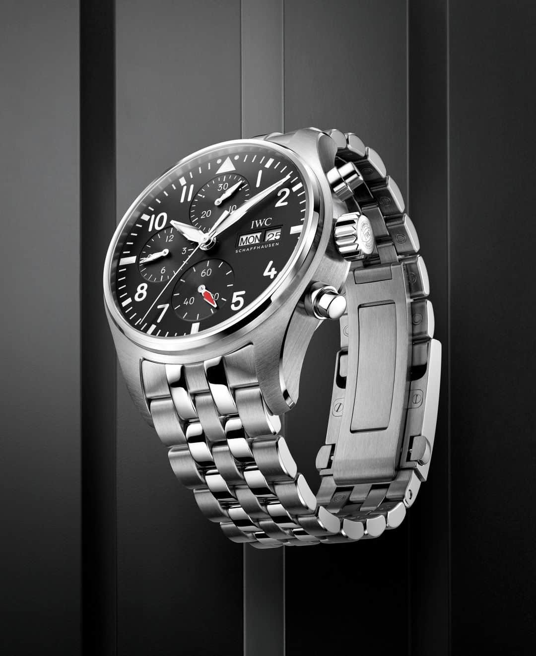 IWCさんのインスタグラム写真 - (IWCInstagram)「A touch of pilot heritage on your ...