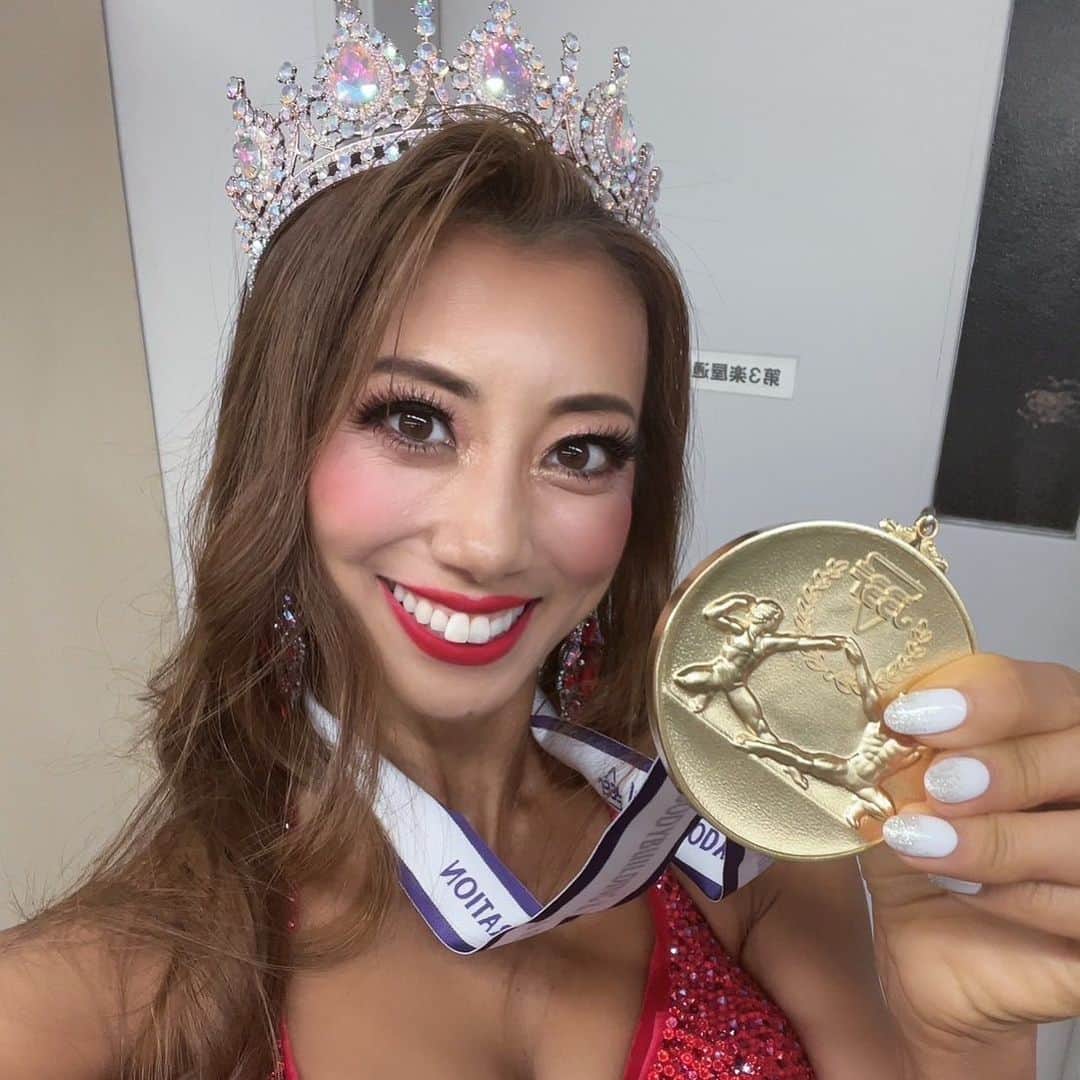 安井友梨さんのインスタグラム写真 - (安井友梨Instagram)「JBBF フィットネス ジャパン グランドチャンピオンシップス 2023 優勝することができましたのも、心強い皆さまからの ...