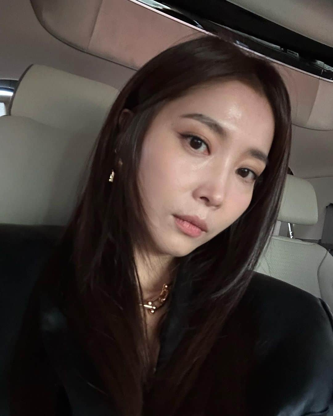 オ・ユナさんのインスタグラム写真 - (オ・ユナInstagram)「너무 #맛난주스🌶️ 먹으니 더 춥... 😂모두 감기 조심요~ 😅😅 ...