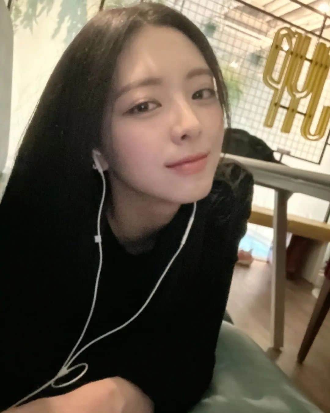 ユナさんのインスタグラム写真 - (ユナInstagram)「Good morning💘 #ITZY #있지 #YUNA #유나 #kpop」10月9日 7時30分 - yunajyp_itzy