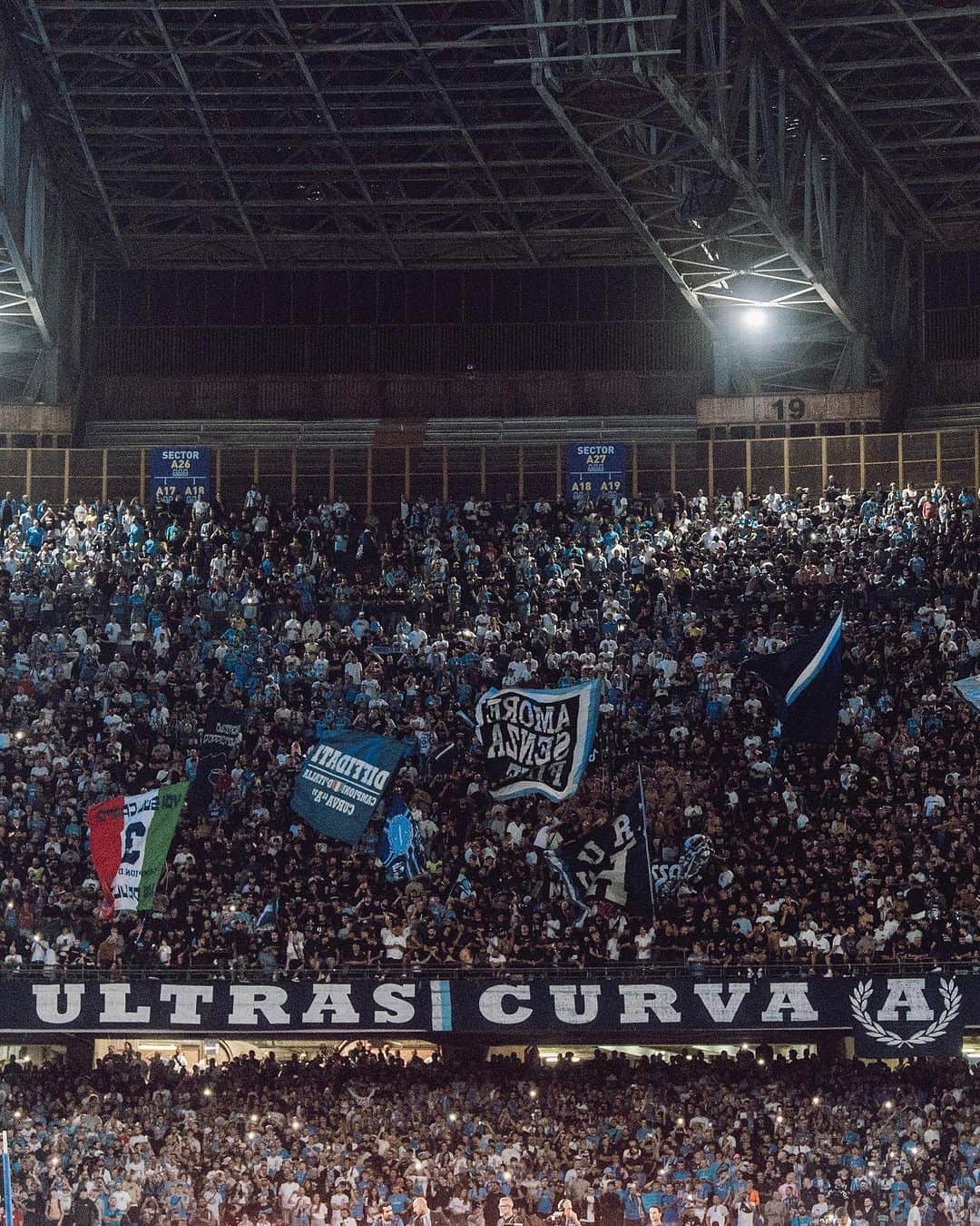 SSCナポリさんのインスタグラム写真 - (SSCナポリInstagram)「Il vostro supporto è la nostra ...