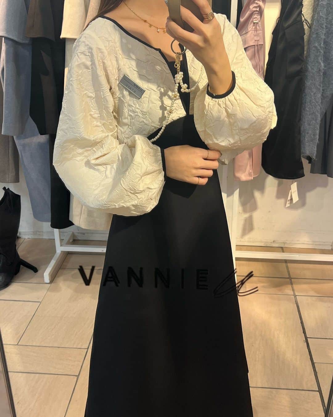 吉次玲奈さんのインスタグラム写真 - (吉次玲奈Instagram)「VANNIE U POPUP ご来店いただいたお客様誠にありがとうございました ️ ⁡ 今回初のdirection ...