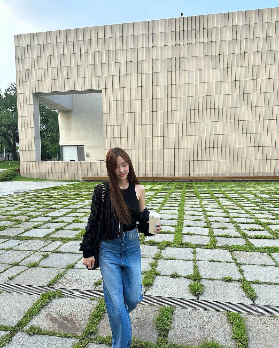 COCO さんのインスタグラム写真 - (COCO Instagram)「기분 좋은 요즘🪐」10月11日 14時20分 - rilaccoco