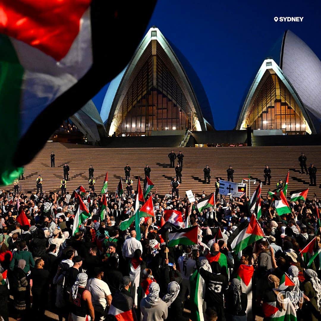 CNNさんのインスタグラム写真 - (CNNInstagram)「Demonstrations, rallies and vigils ...