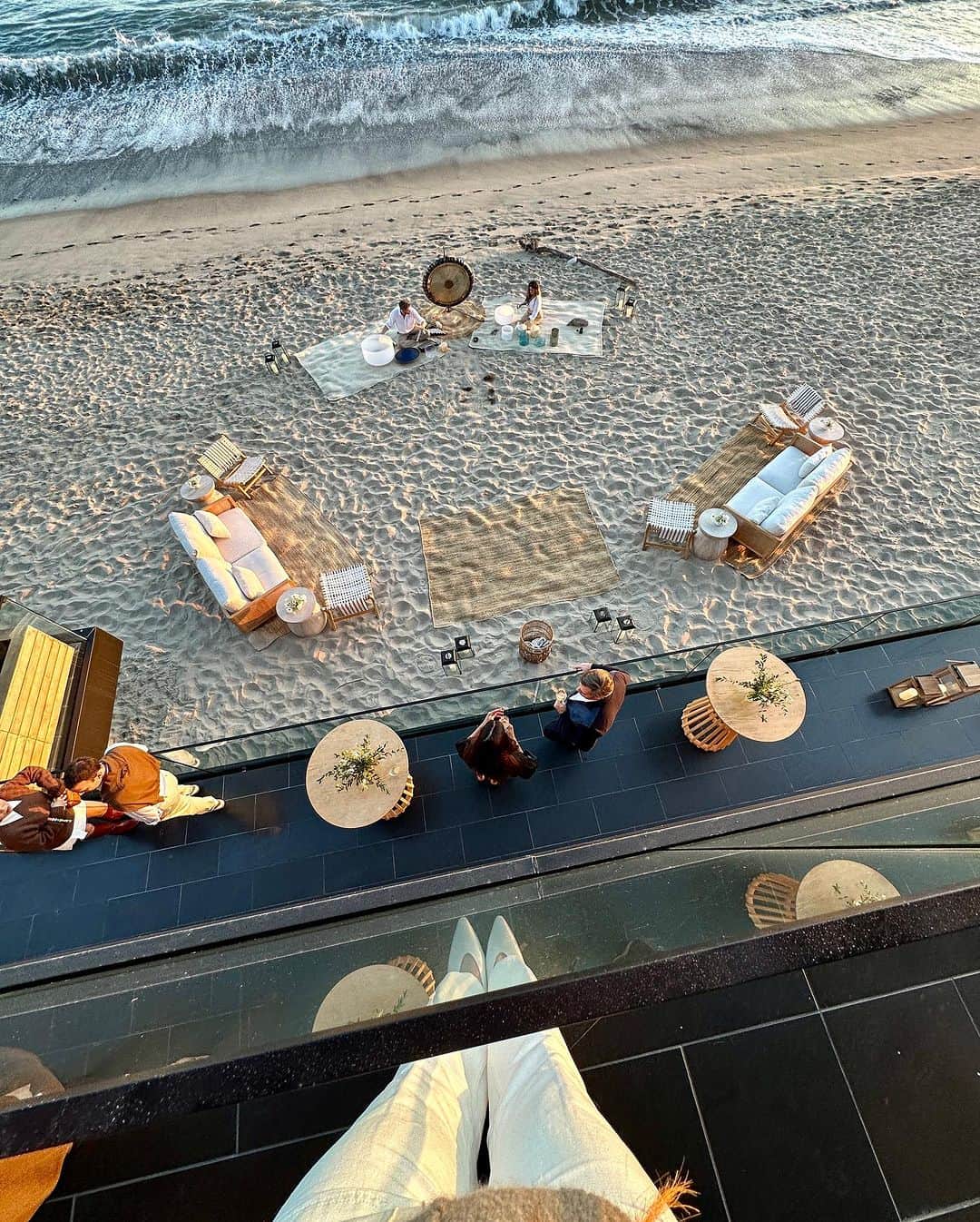 Larsen Thompsonさんのインスタグラム写真 - (Larsen ThompsonInstagram)「An evening in ...