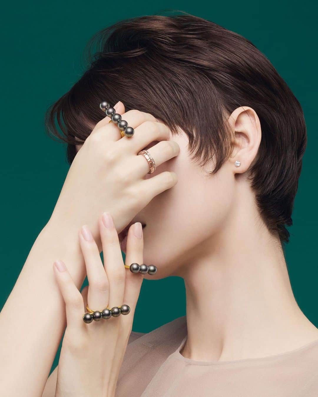 TASAKIさんのインスタグラム写真 - (TASAKIInstagram)「Layer ‘balance’ Black South Sea ...