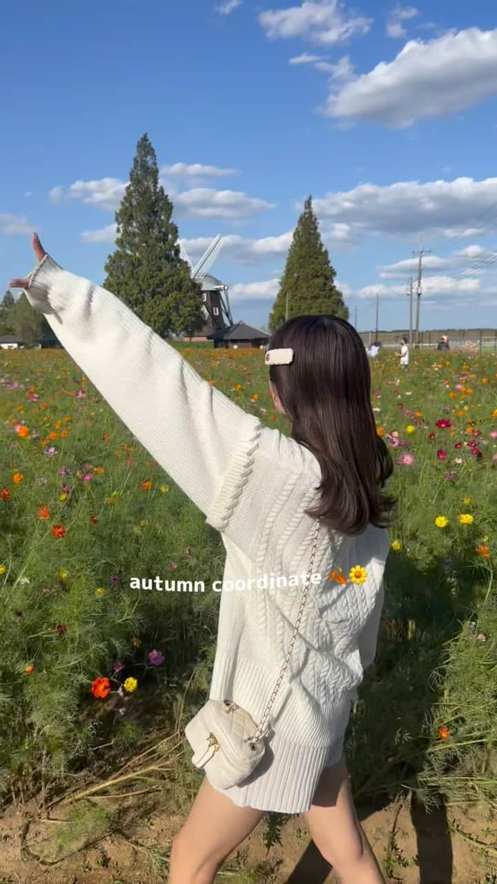 計良日向子（ひなひ）さんのインスタグラム動画 - (計良日向子（ひなひ）Instagram)「@classicalelf_official . ビッグハンドステッチカーディガン🍂🌼 ...