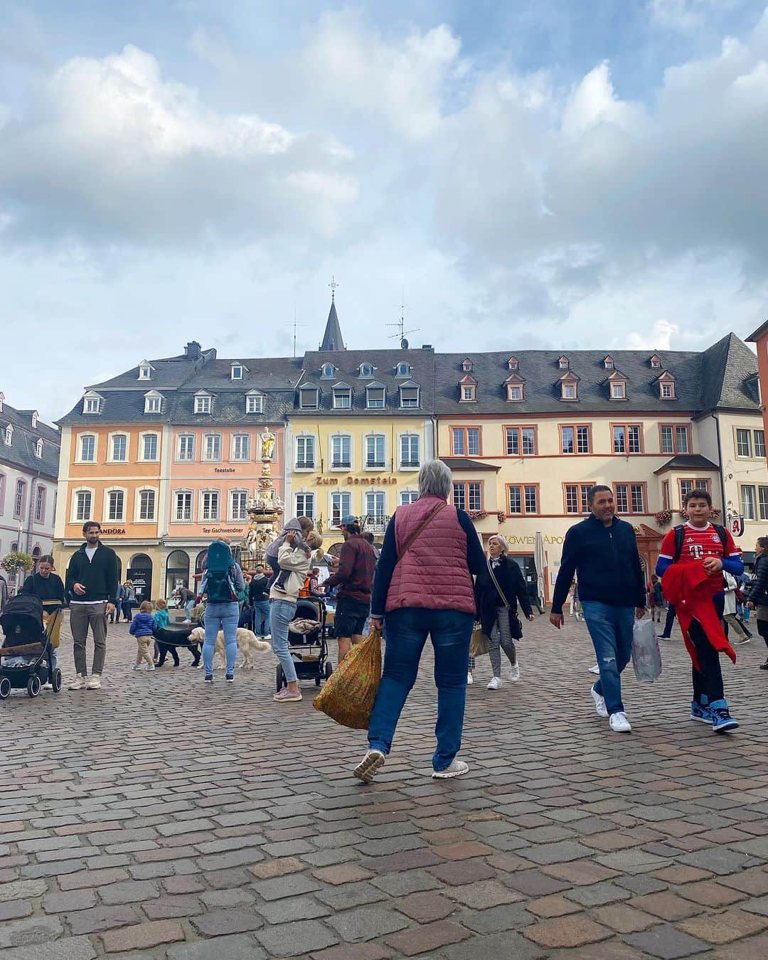 ももさんのインスタグラム写真 - (ももInstagram)「Come find me!」10月13日 14時06分 - charanpo_momo