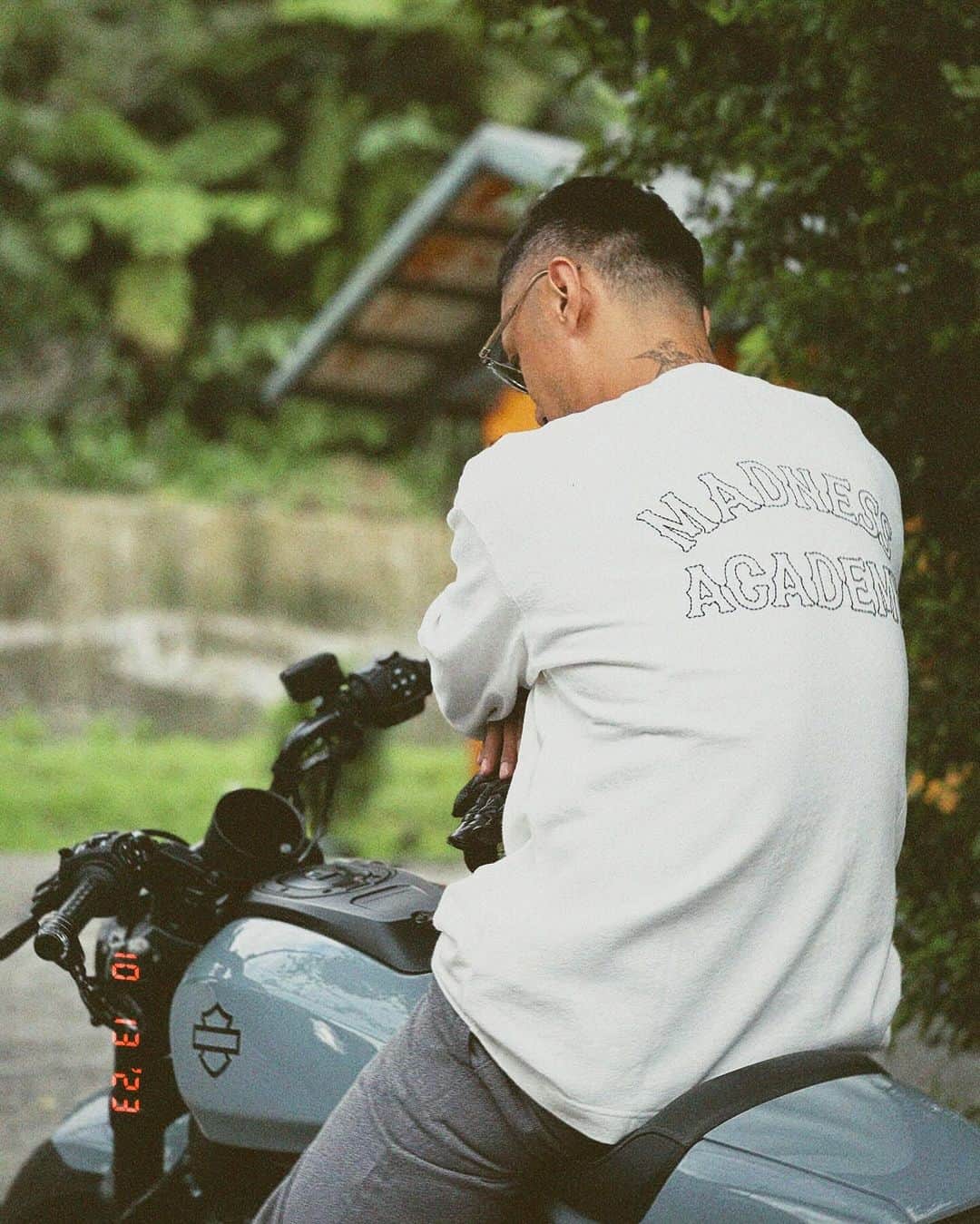 余文樂さんのインスタグラム写真 - (余文樂Instagram)「舒壓」10月13日 11時39分 - lok666