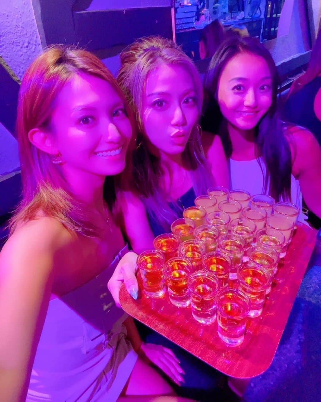 myumyuさんのインスタグラム写真 - (myumyuInstagram)「これは原液ではなく、ウォッカやスミノフのジュース割り🍹 初めてな ...