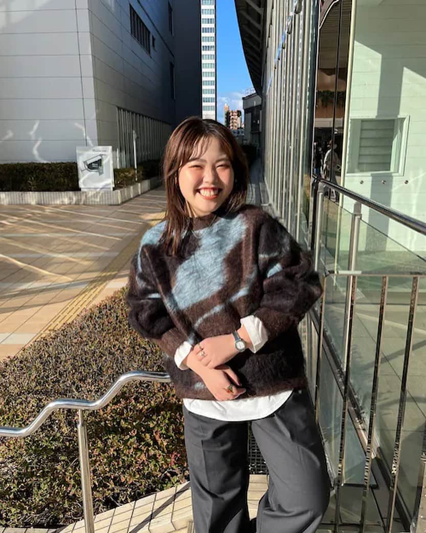 Ungrid staff snapさんのインスタグラム写真 - (Ungrid staff snapInstagram)「秋は一枚で、冬は ...