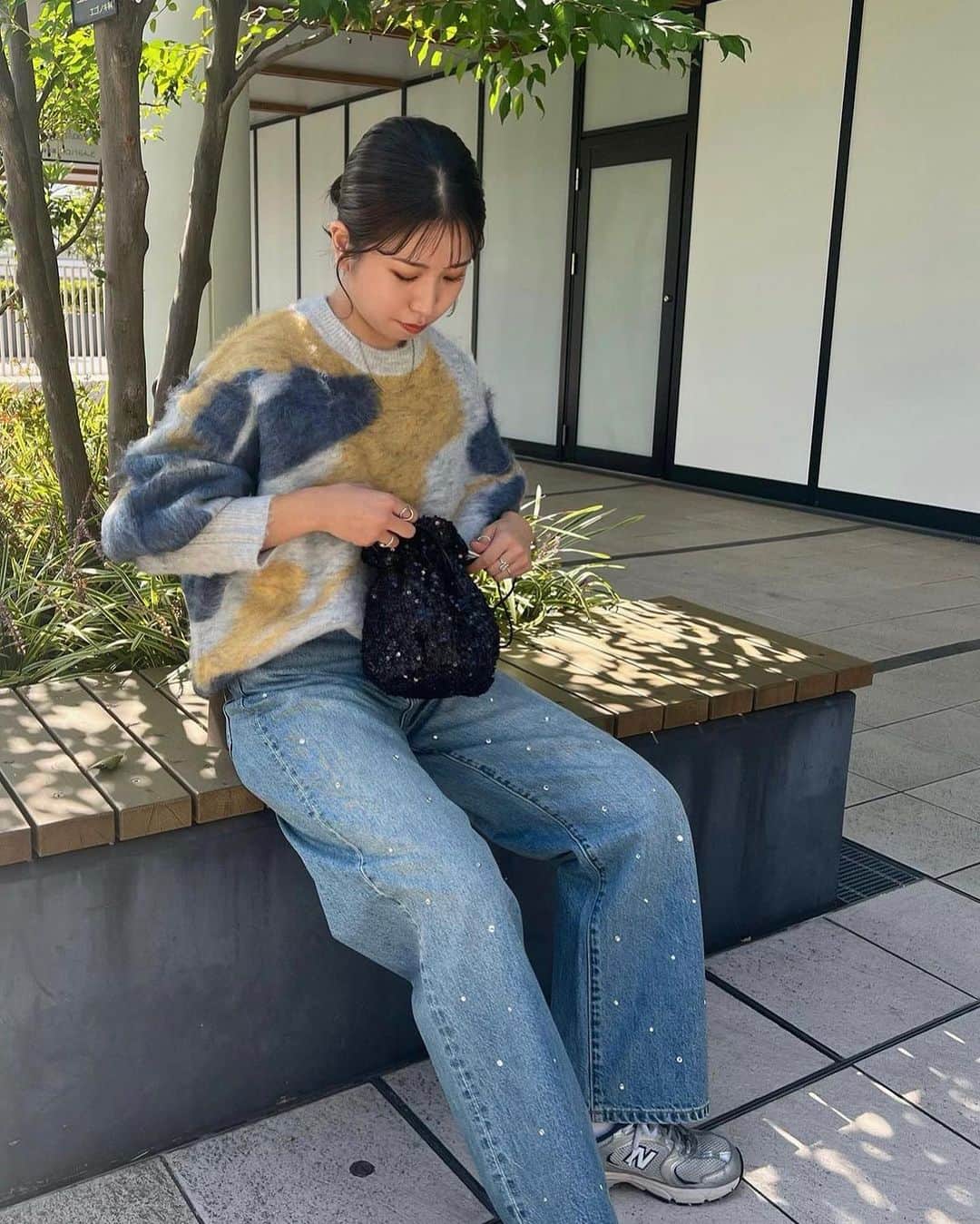 Ungrid staff snapさんのインスタグラム写真 - (Ungrid staff snapInstagram)「秋は一枚で、冬は ...