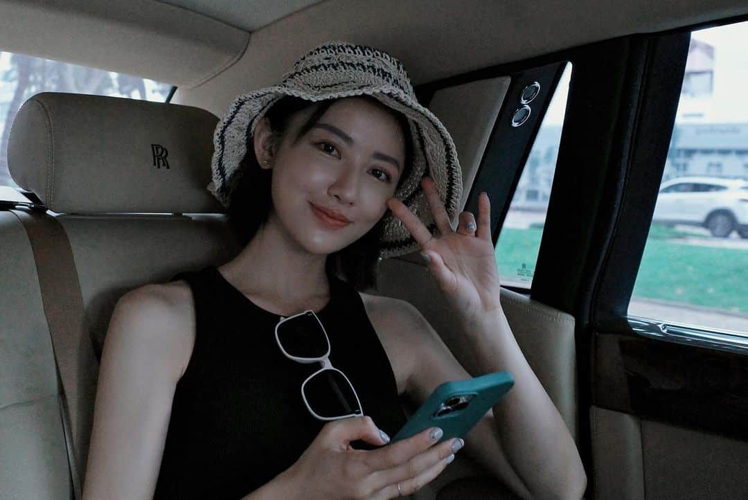 リャン・イーチェン（梁以辰）さんのインスタグラム写真 リャン・イーチェン（梁以辰）instagram「旅行小碎片。📝 ️📷 本來預計從西港出海到高龍島潛水， 高龍島是柬埔寨的第二大島嶼
