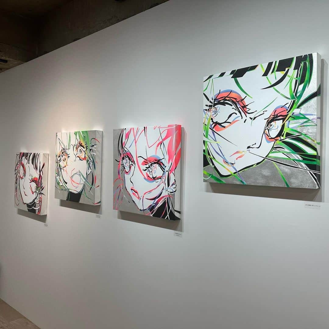 Etsuna otsukAさんのインスタグラム写真 - (Etsuna otsukAInstagram)「多摩美の仲良し友達 @neinei.78 ちゃんの個展“性格が悪いのは私のせいじゃない ...