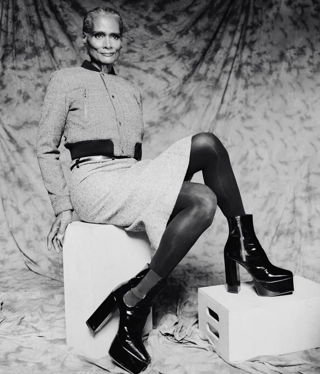 V Magazineさんのインスタグラム写真 - (V MagazineInstagram)「#HEROES | A striking ...